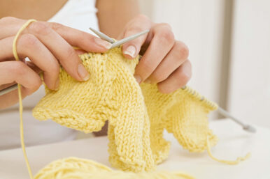 Why Do My Hands Get Numb When I Knit? | Summit Orthopedics