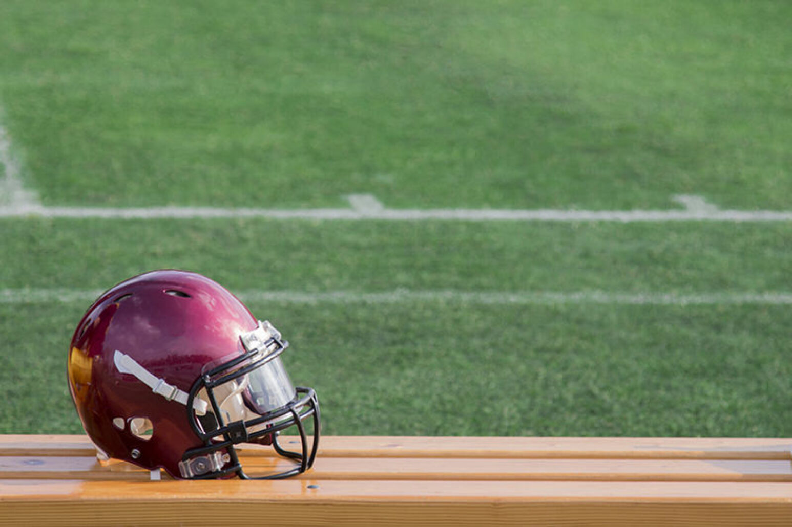 Safety Tips For Choosing Football Helmets | Summit Orthopedics