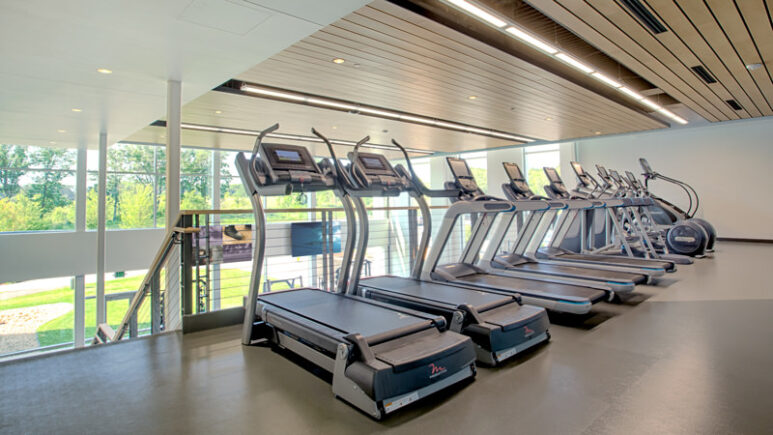 HealthEast Sports Center Enhanced Physical Therapy Services For Summit ...