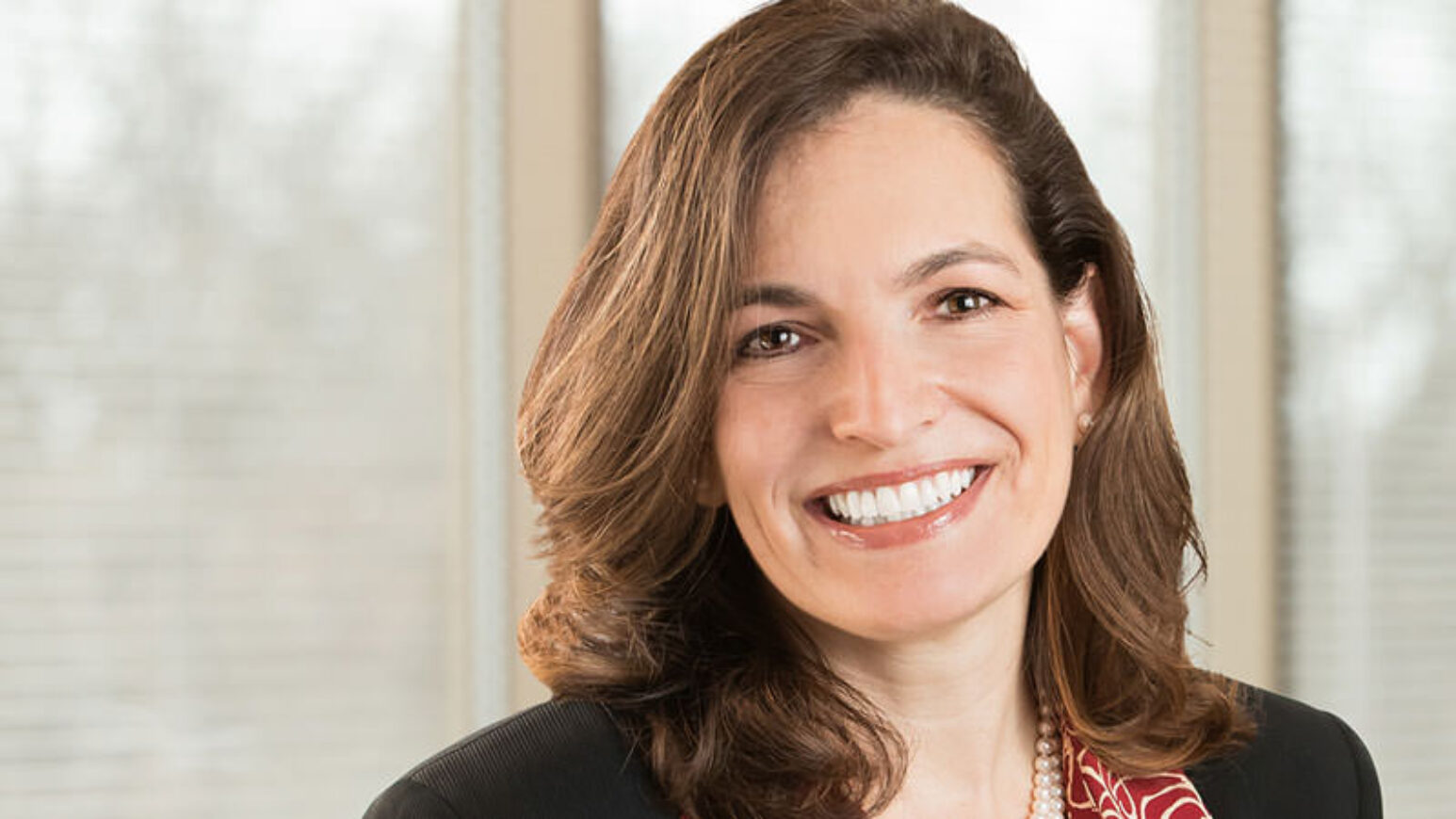 Meet Upper Extremity Surgeon Dr. Debra Parisi - Summit Orthopedics