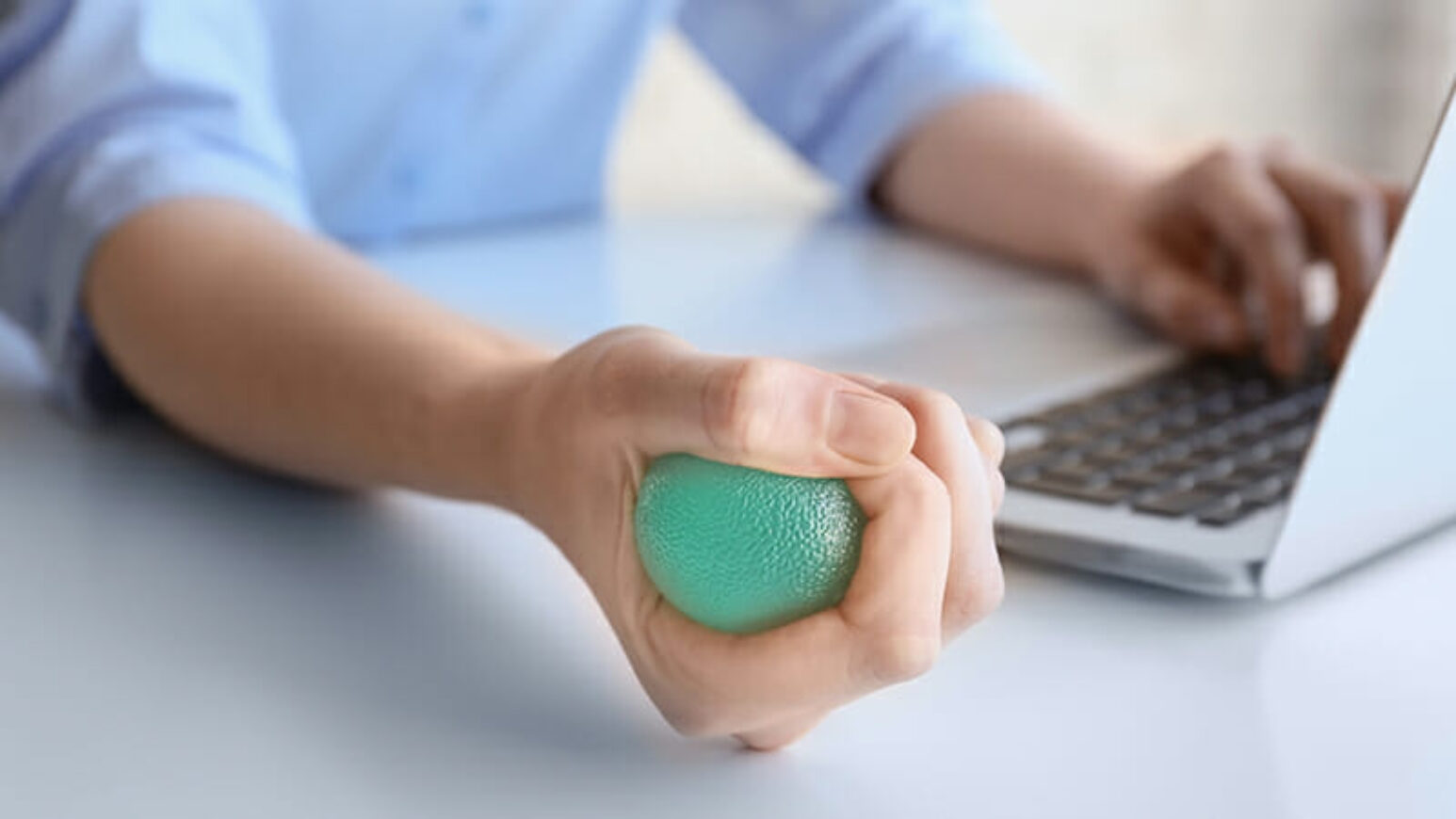 Simple Hand-Strengthening Exercises | Summit Orthopedics