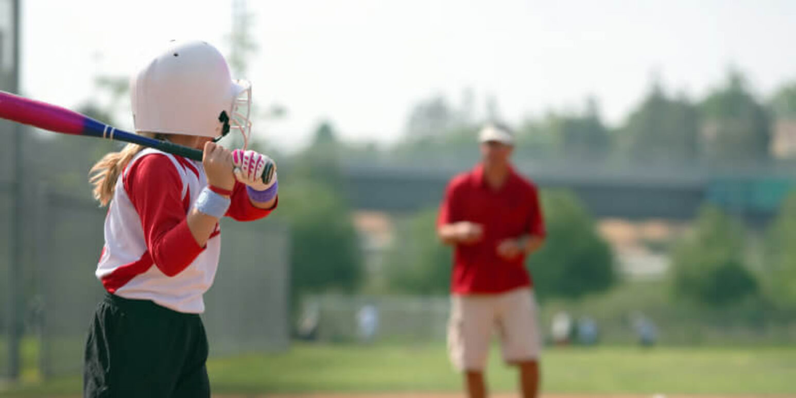 Safe Softball Tips for Kids | Summit Orthopedics