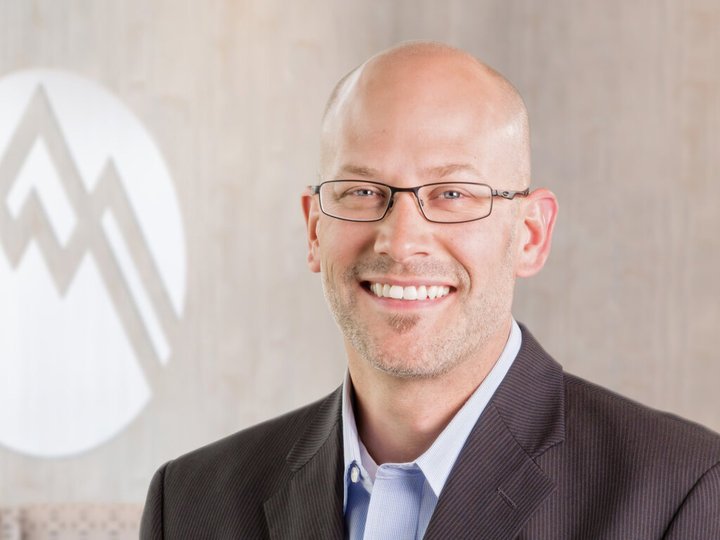 Specialized Orthopedic Experts | Summit Orthopedics