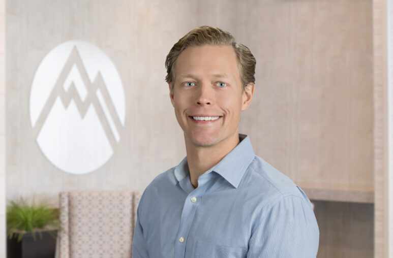 Dane C Hansen, DO | Summit Orthopedics