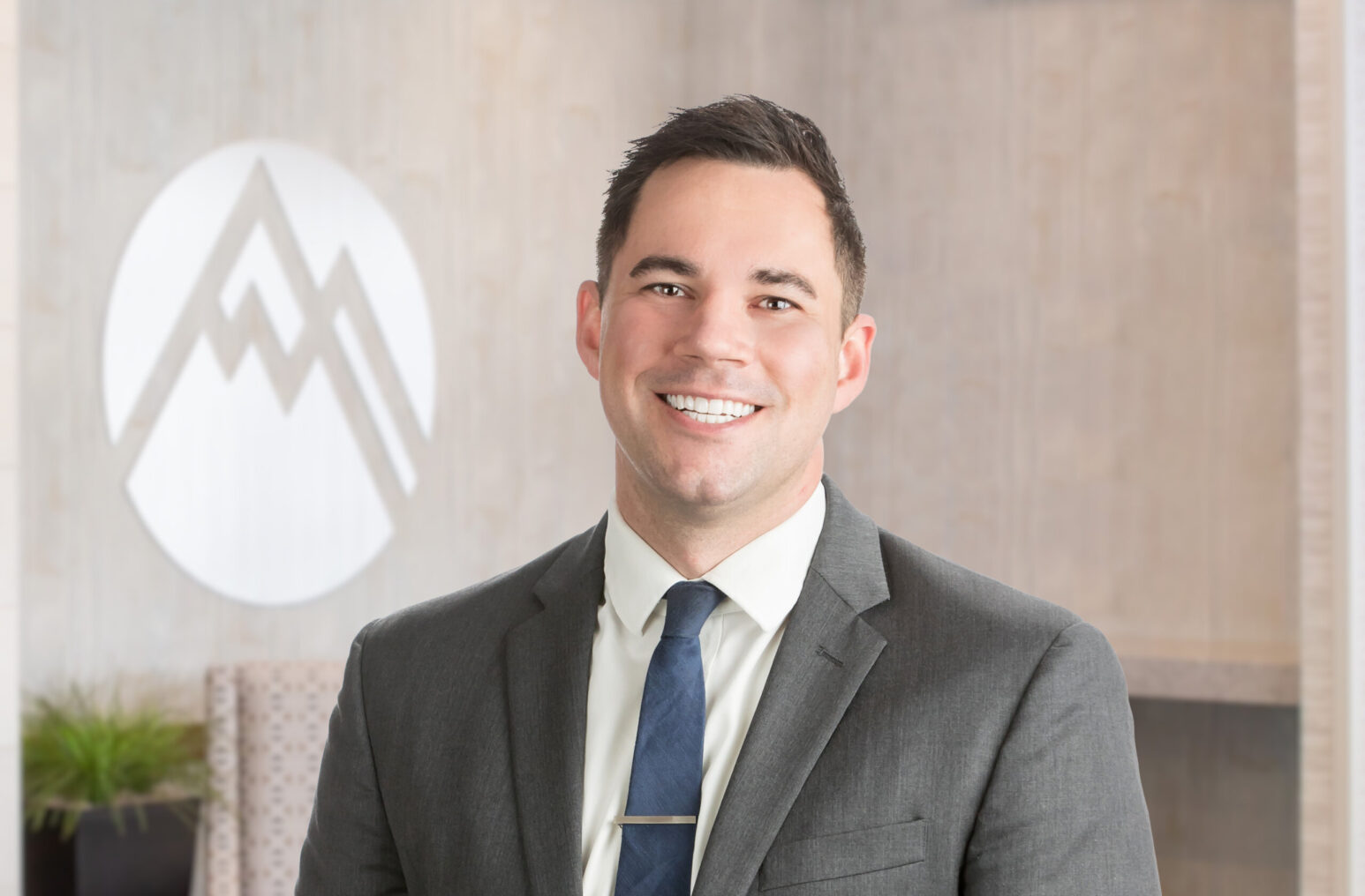 Daniel T Probst, MD, CAQ | Summit Orthopedics
