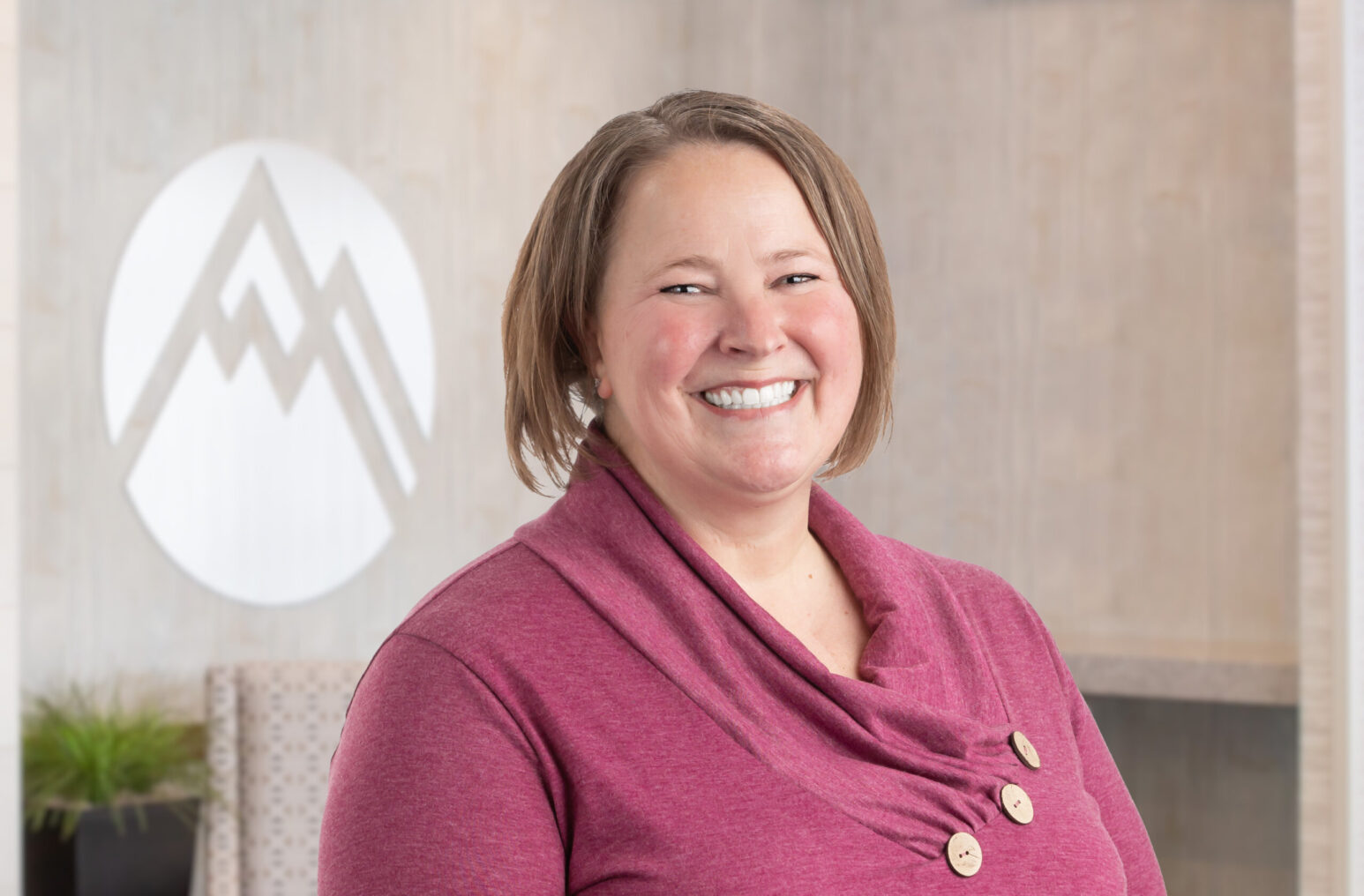 Kelly Stokes, PT | Summit Orthopedics