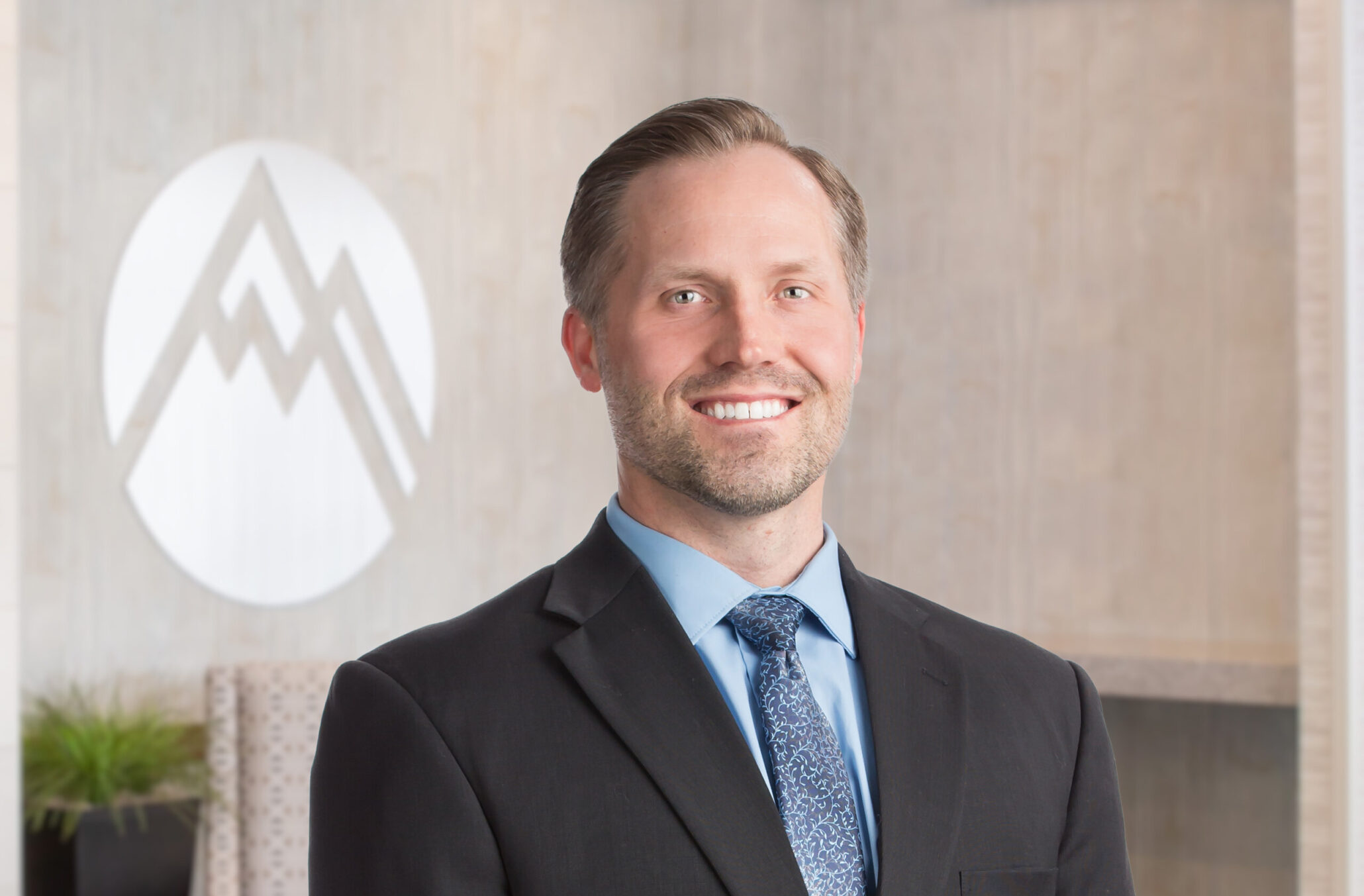 Kevin E Lindgren, MD | Summit Orthopedics
