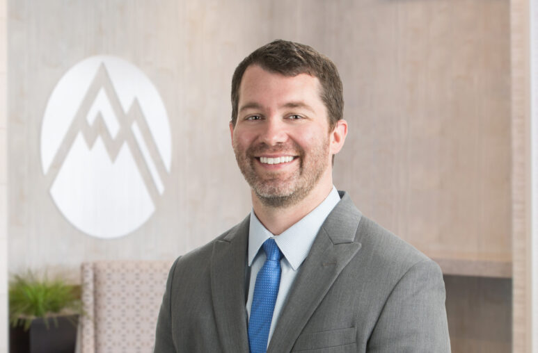 Matthew S Nies, MD | Summit Orthopedics