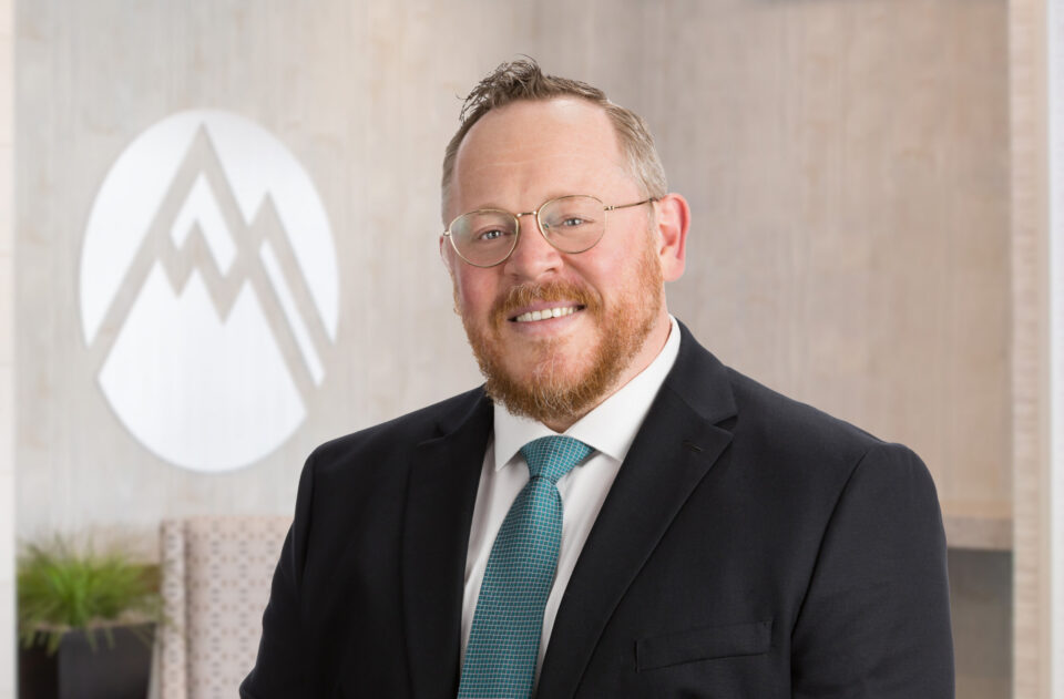 Reed C Williams, MD | Summit Orthopedics