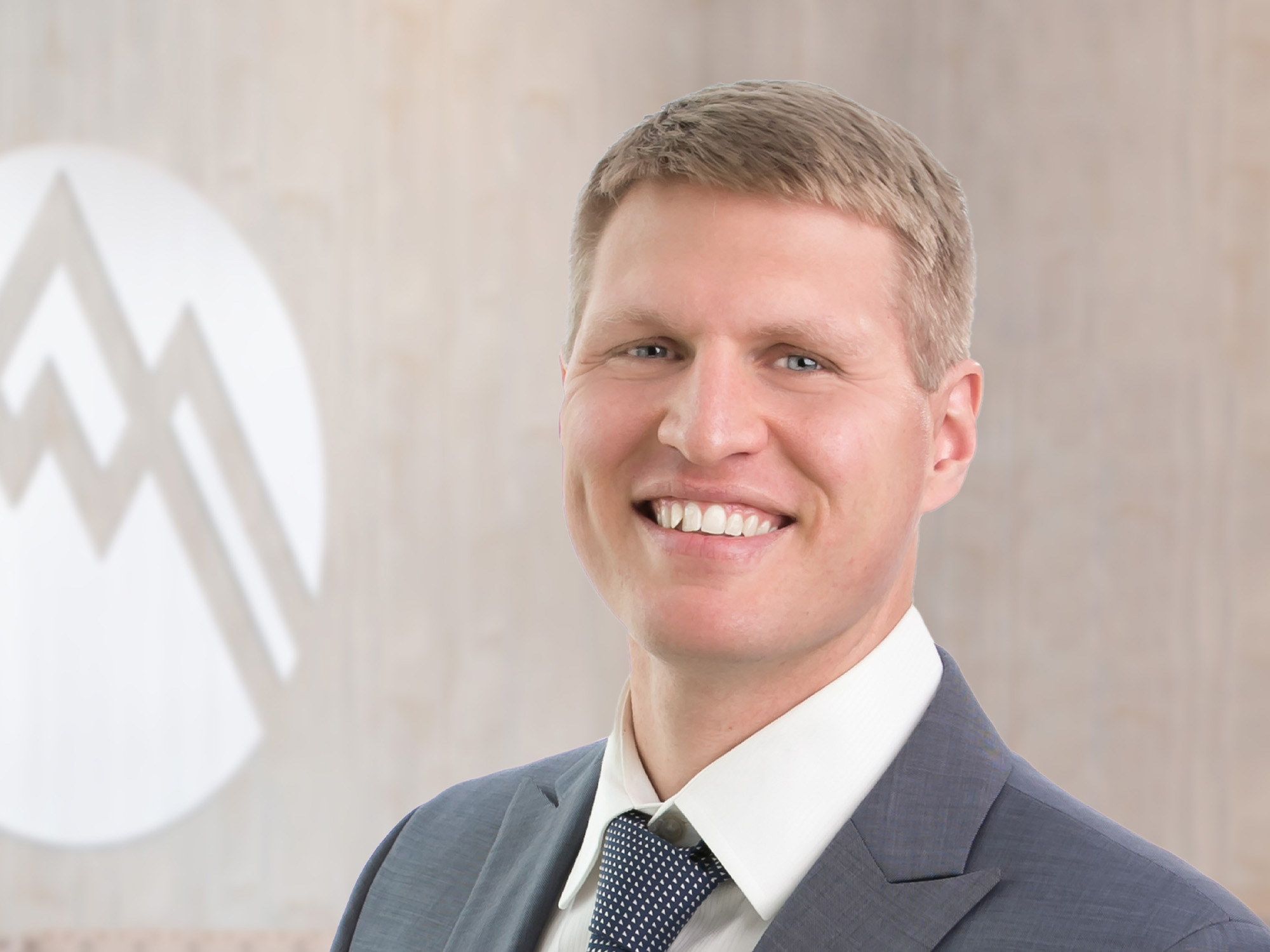 Ask Dr. Pepin: When Do You Use an Allograft ACL Repair? | Summit ...